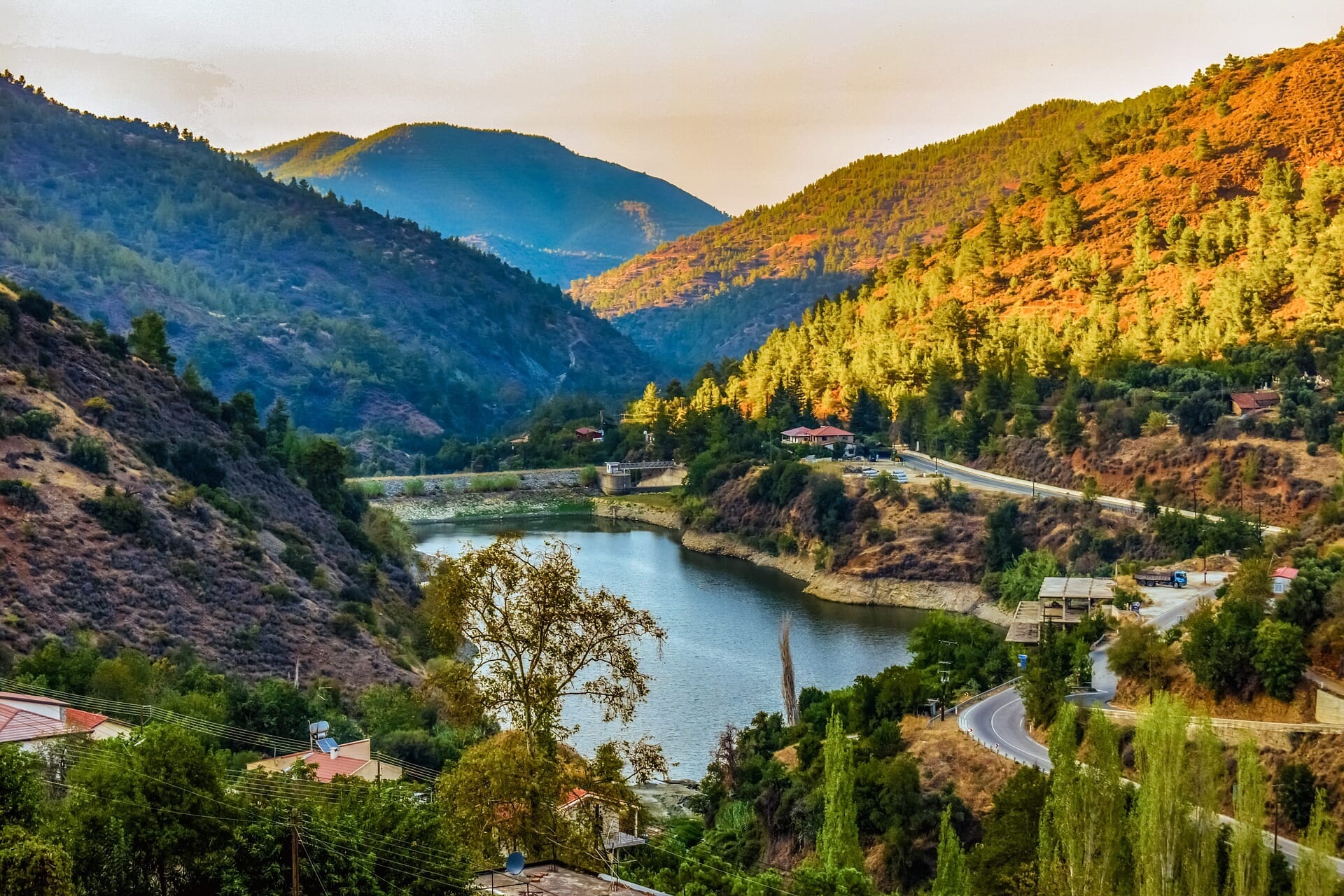 Where is Cyprus? Maps and Facts 🇨🇾 | Mappr