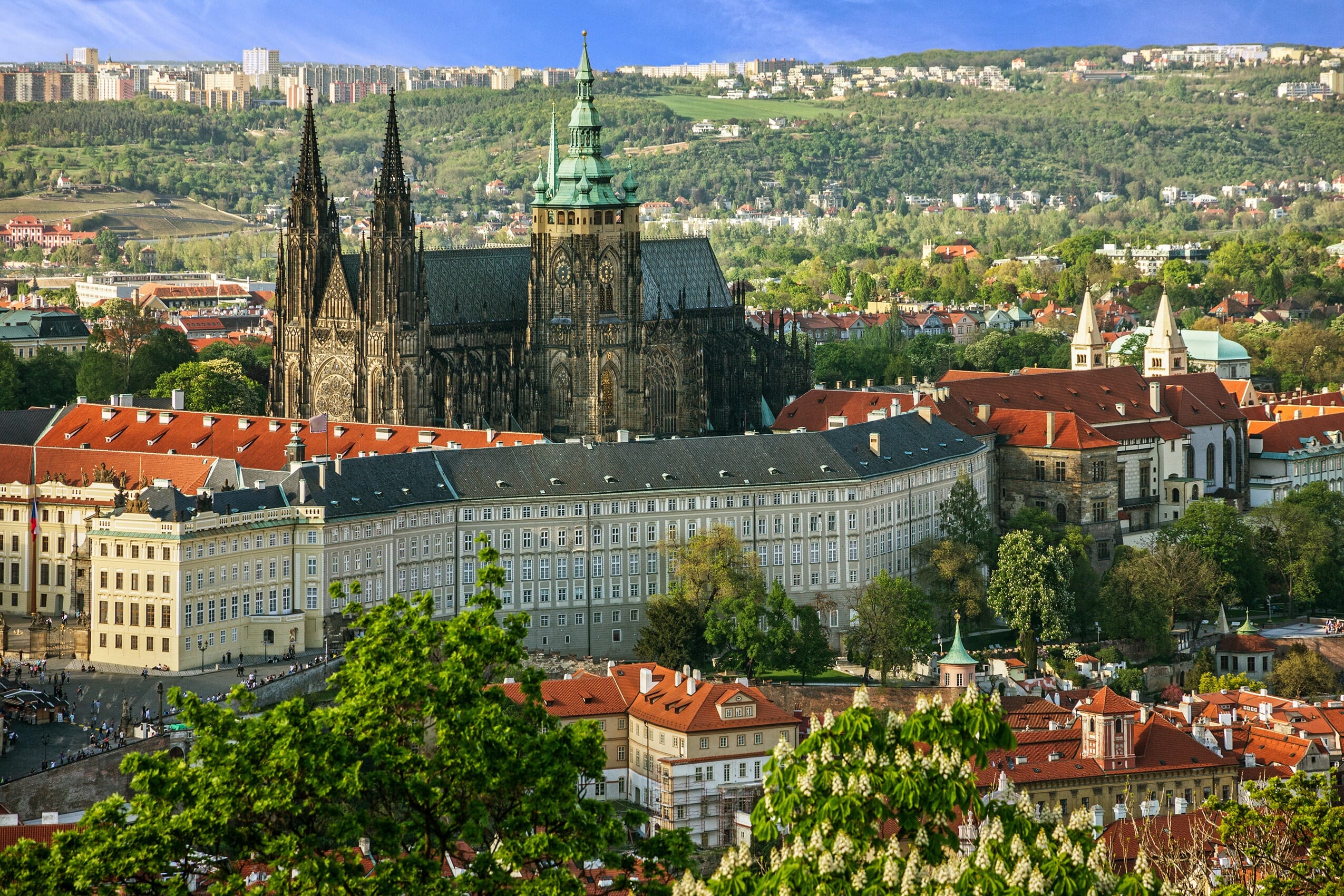Largest Castles in the World | Mappr