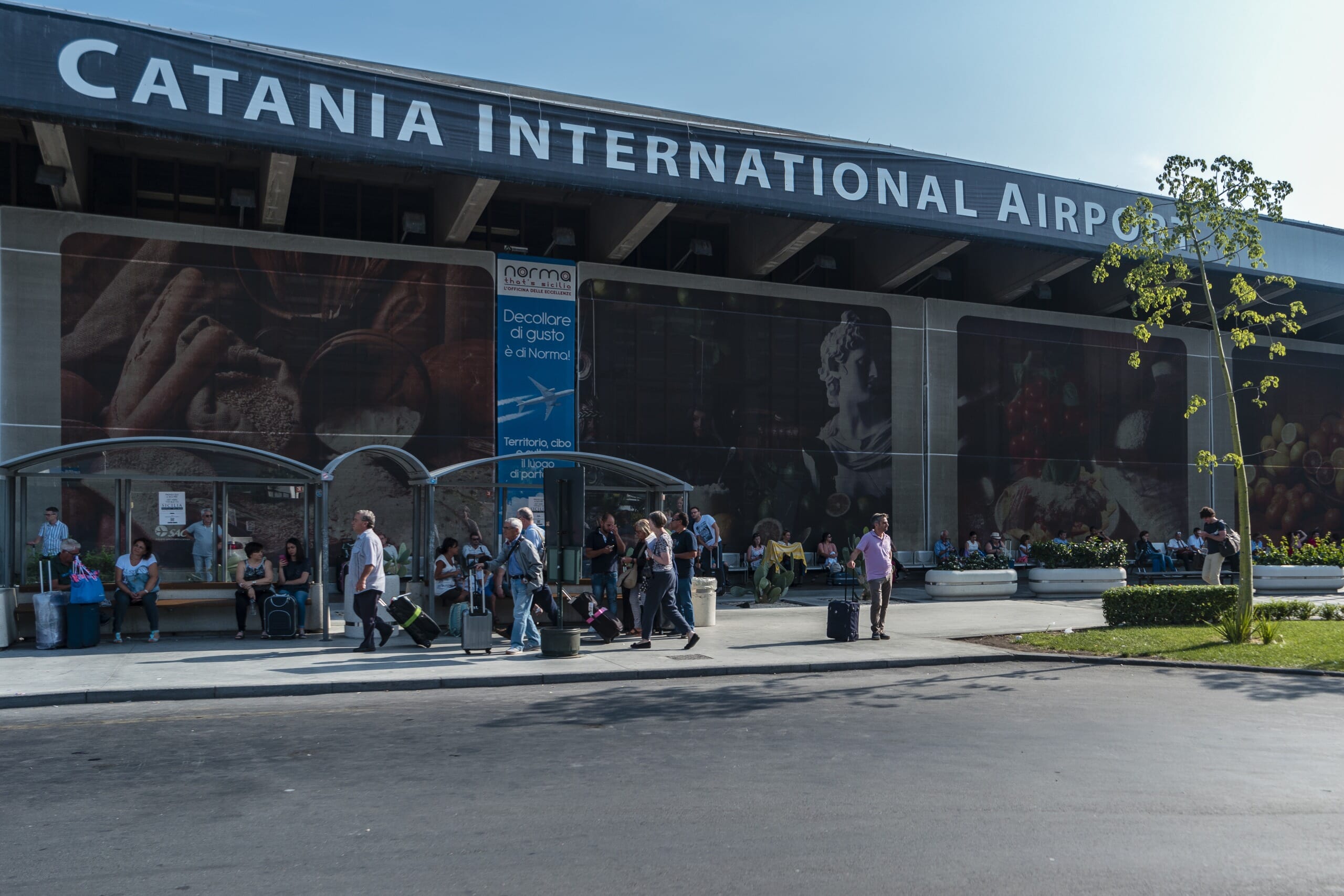 Catania Flughafen Ankunft