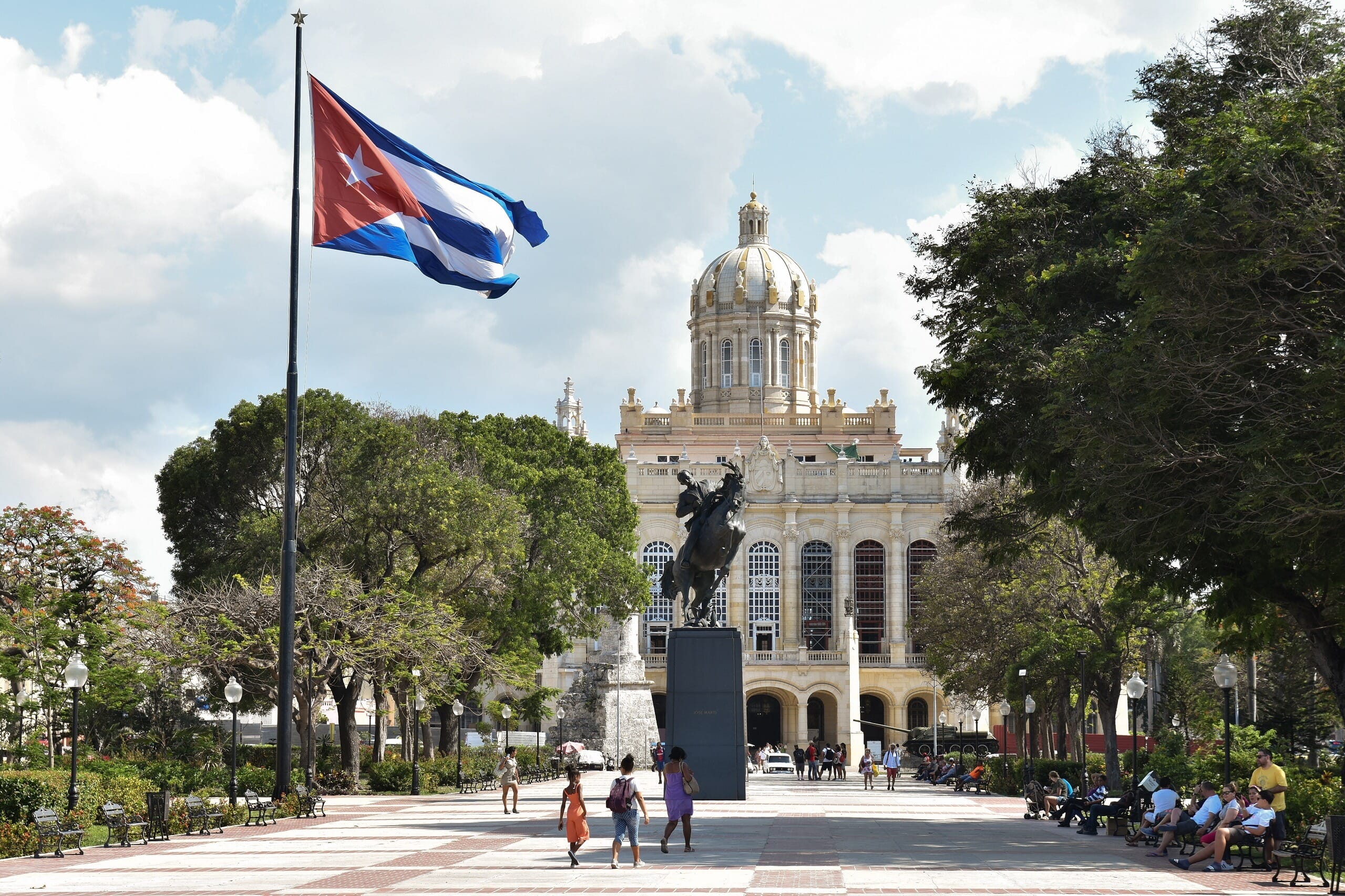 🇨🇺 Cuba Flag Unveiled: Colors, Meaning, Coat of Arms, Flag Map, and ...