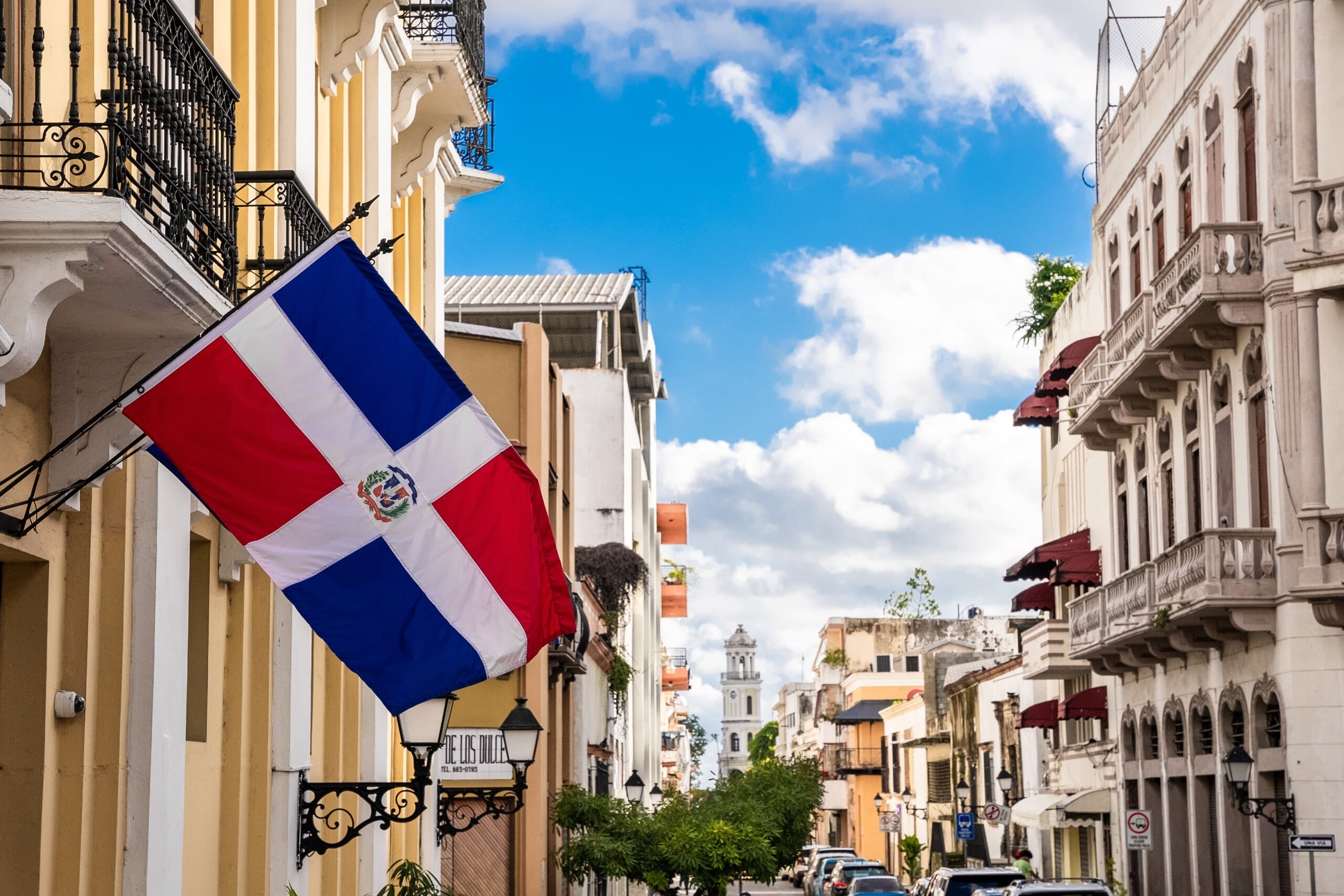 What Does The Symbol On The Dominican Republic Flag Mean - Infoupdate.org