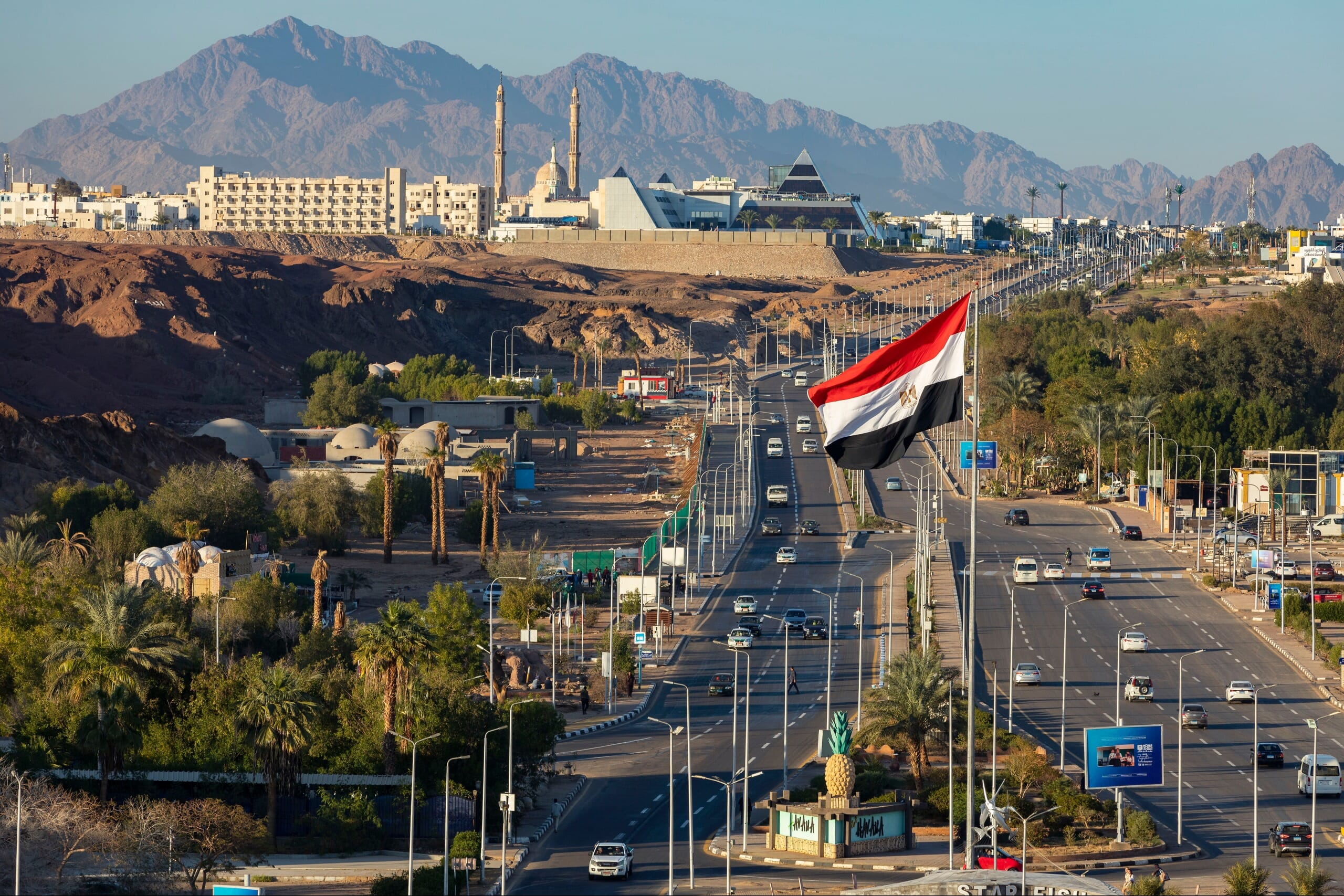🇪🇬 Egypt Flag Unveiled: Colors, Meaning, Coat of Arms, Flag Map, and ...