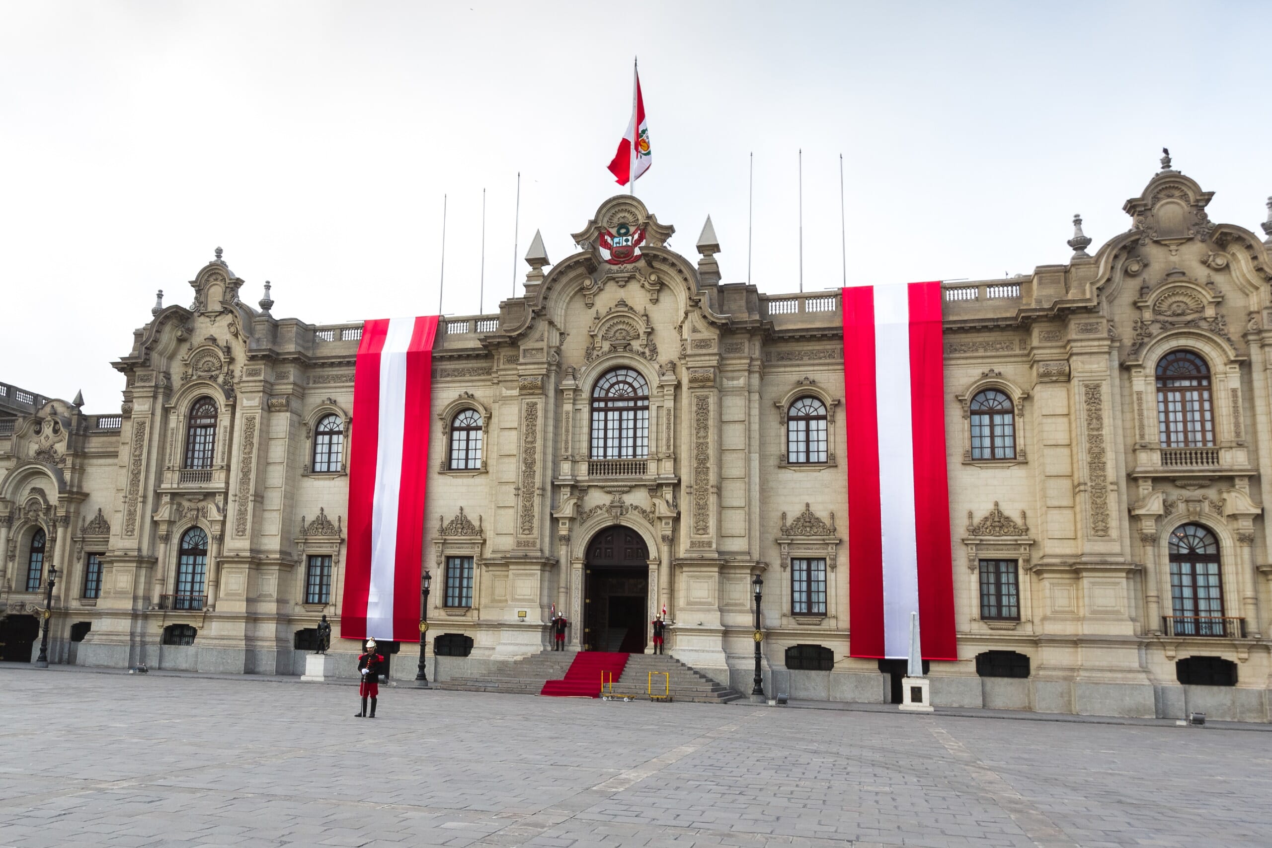 🇵🇪 Peru Flag Unveiled: Colors, Meaning, Coat of Arms, Flag Map, and ...