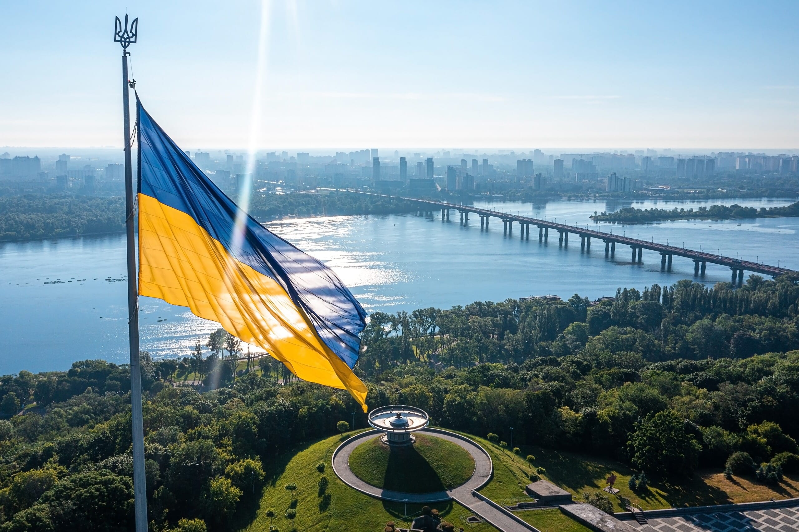 🇺🇦 Ukraine Flag Unveiled: Colors, Meaning, Coat of Arms, Flag Map, and ...